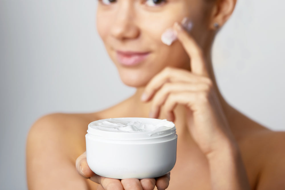 What Essentials to Look for in a Facial Cream? – NourishMax